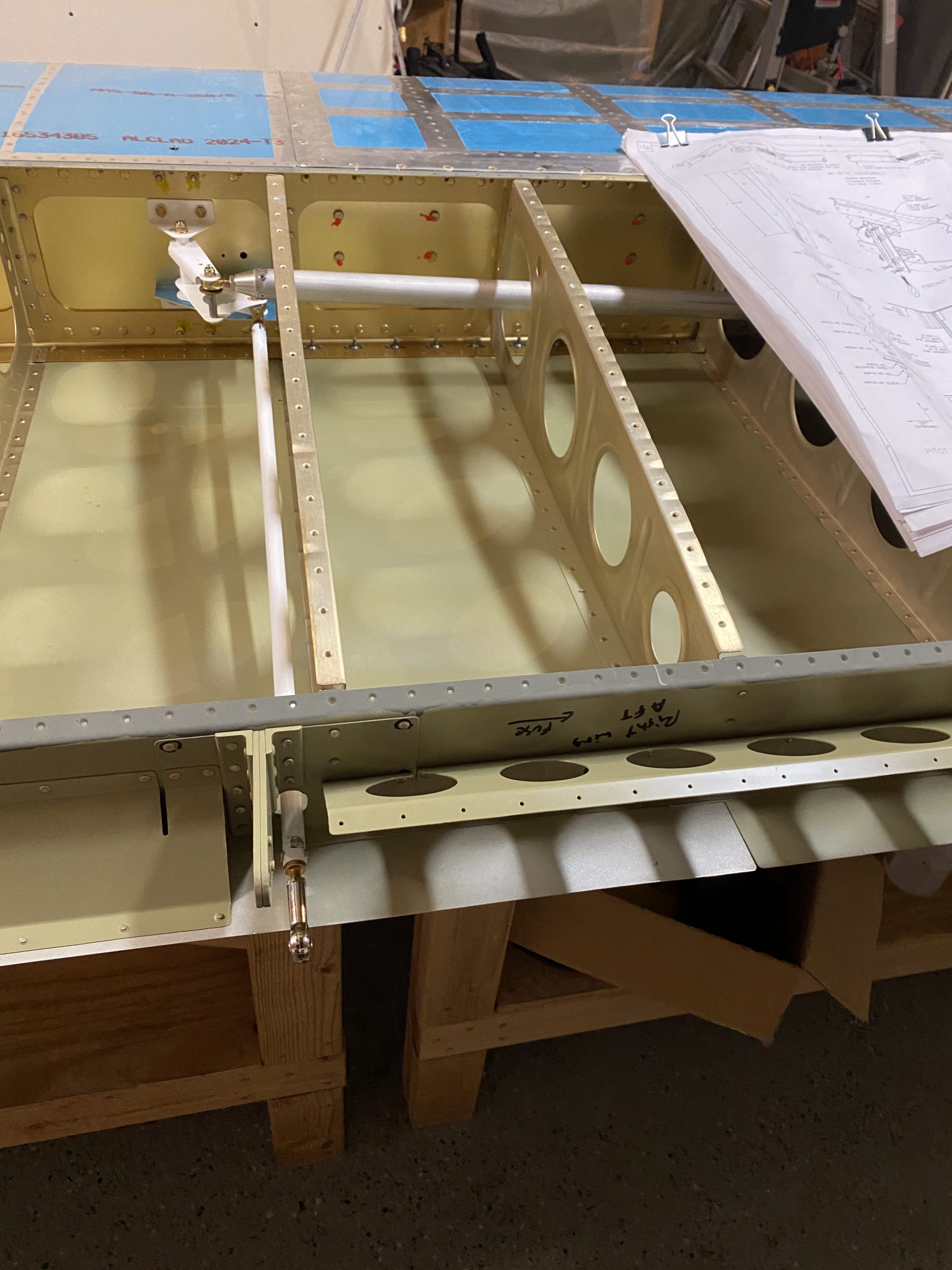 Assembling Right Wing Aileron Bell Crank – Lynn’s RV-7 Build